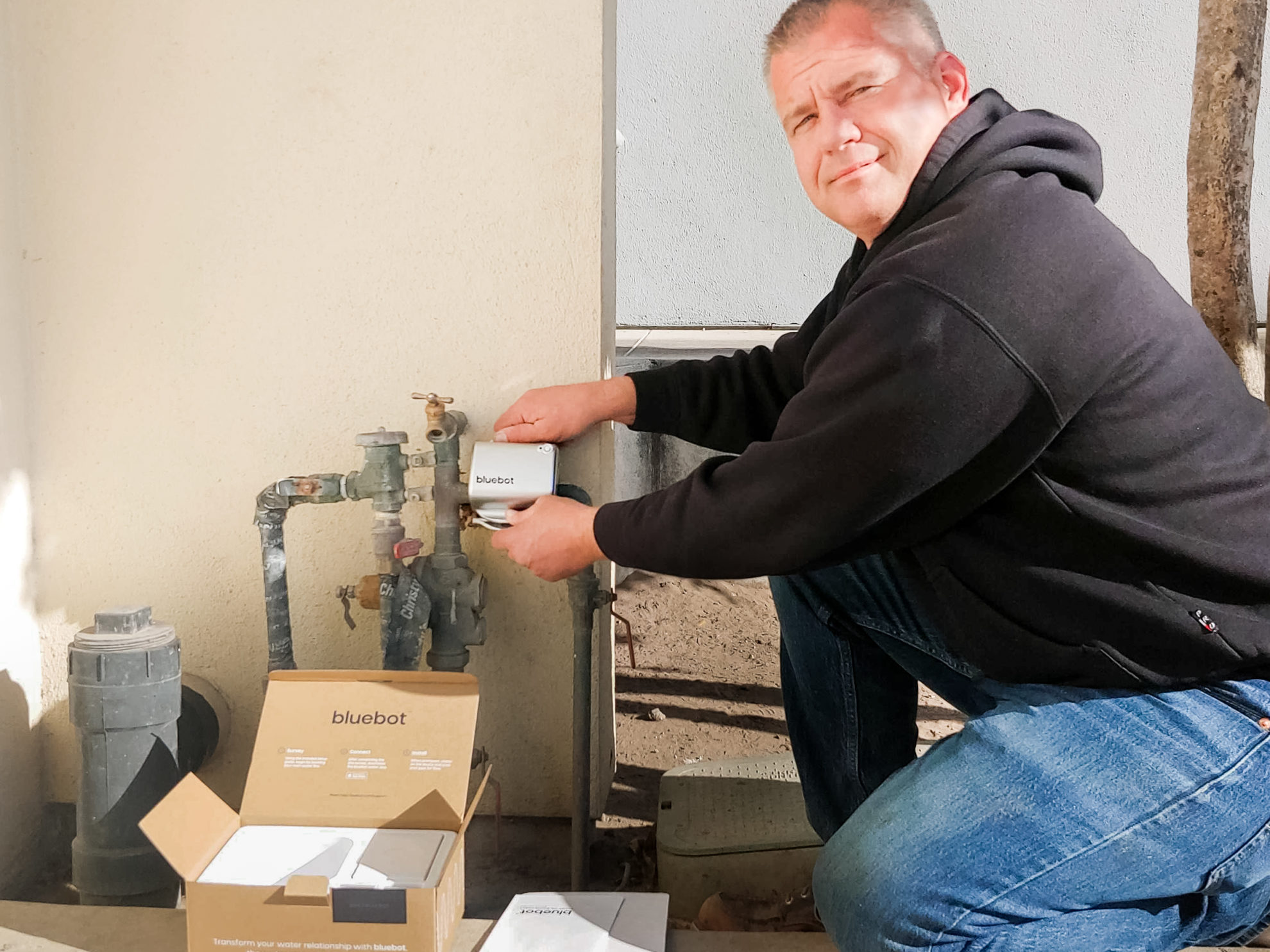 Comparing the bluebot water smart home flow meter - bluebot